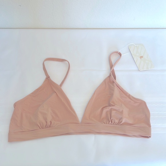 Fabletics | Intimates & Sleepwear | Fabletics Naked Feel Triangle ...